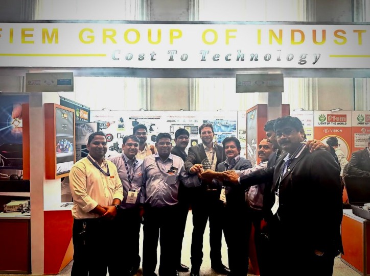 L.E.S.S. SA dévoile LuxiBright™ à DVN Pune | L.E.S.S. SA